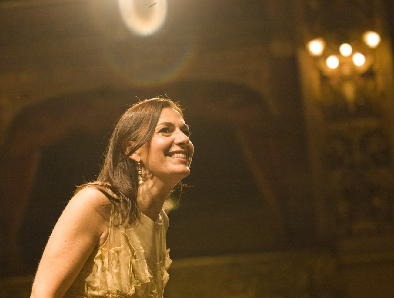 Grandes artistas nacionales e internacionales junto a los cuerpos ...